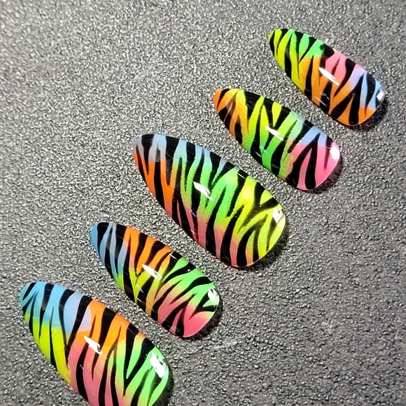 ePressed | Makeup | Custom Gel Press On Nails Fake Nails Handmade Pc ...
